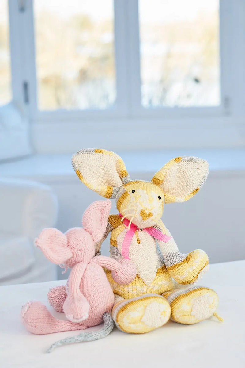 Tara and Tikka the Cat Knitting Pattern 10071 - Forget Me Not 247